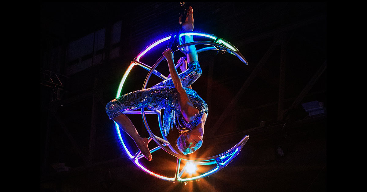Earth Circus - Electrifying Entertainment
